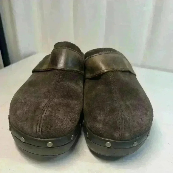 CROCS | Shoes | Crocs Womens Cobbler Clog Size 8 Astudded Leather Brown ...